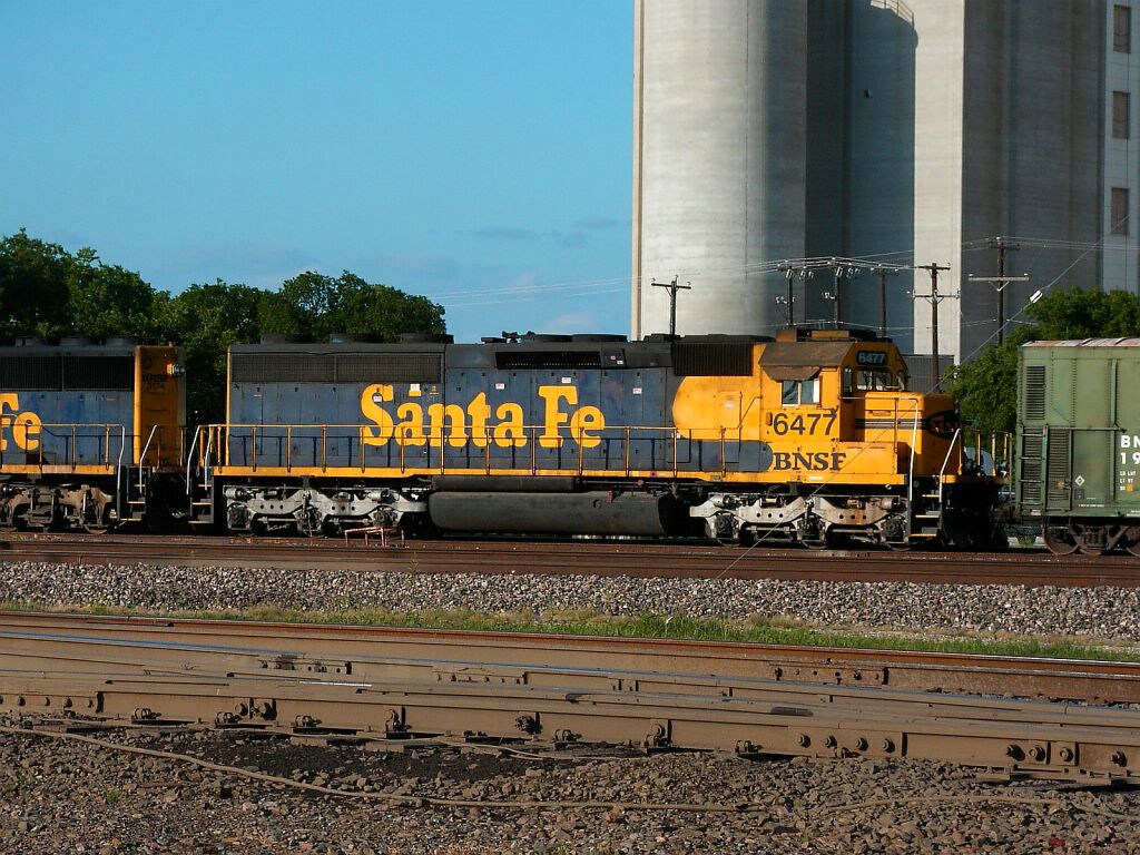 BNSF 6477